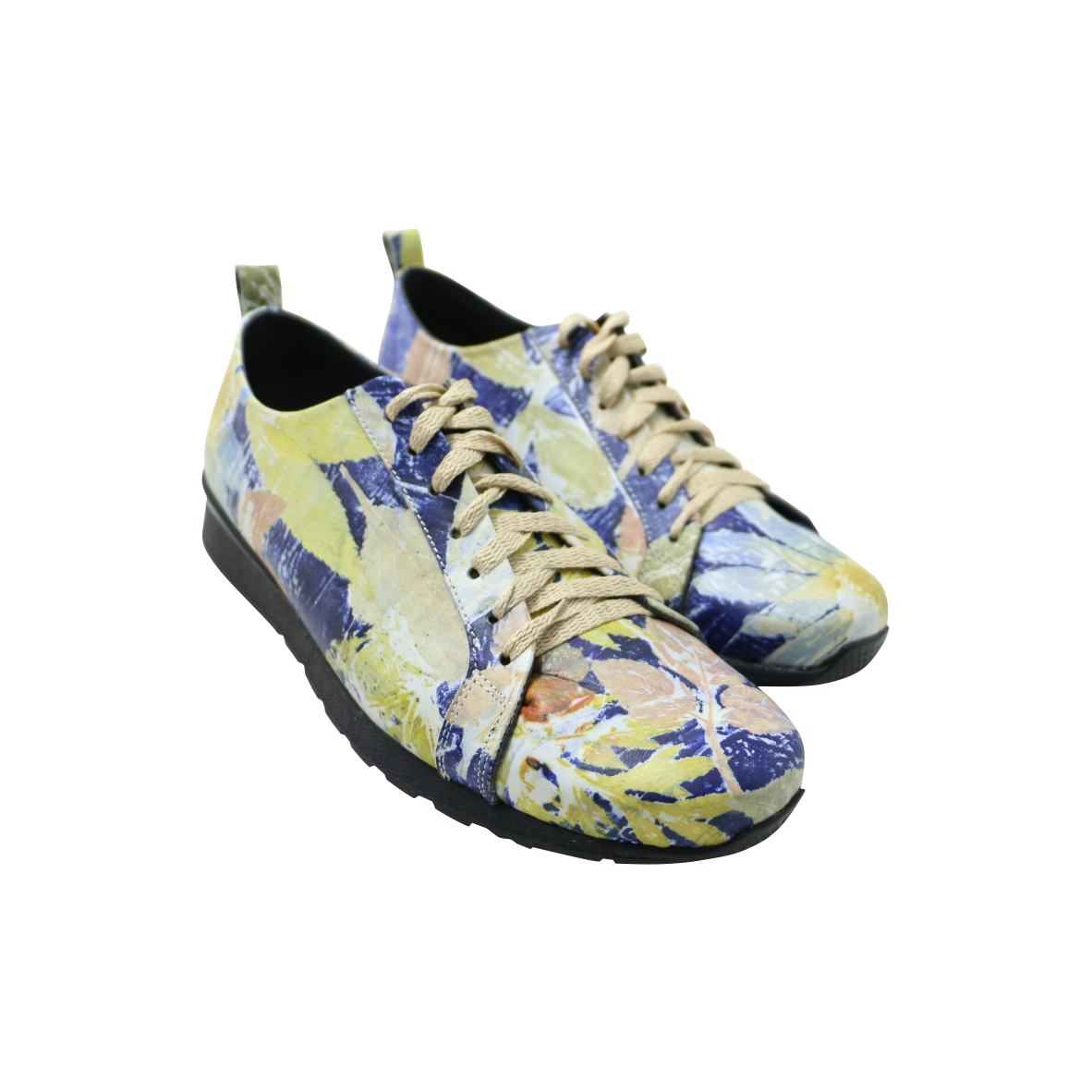 Detail Bank Desain - Eco Print Sneakers - Data Center BPIPI